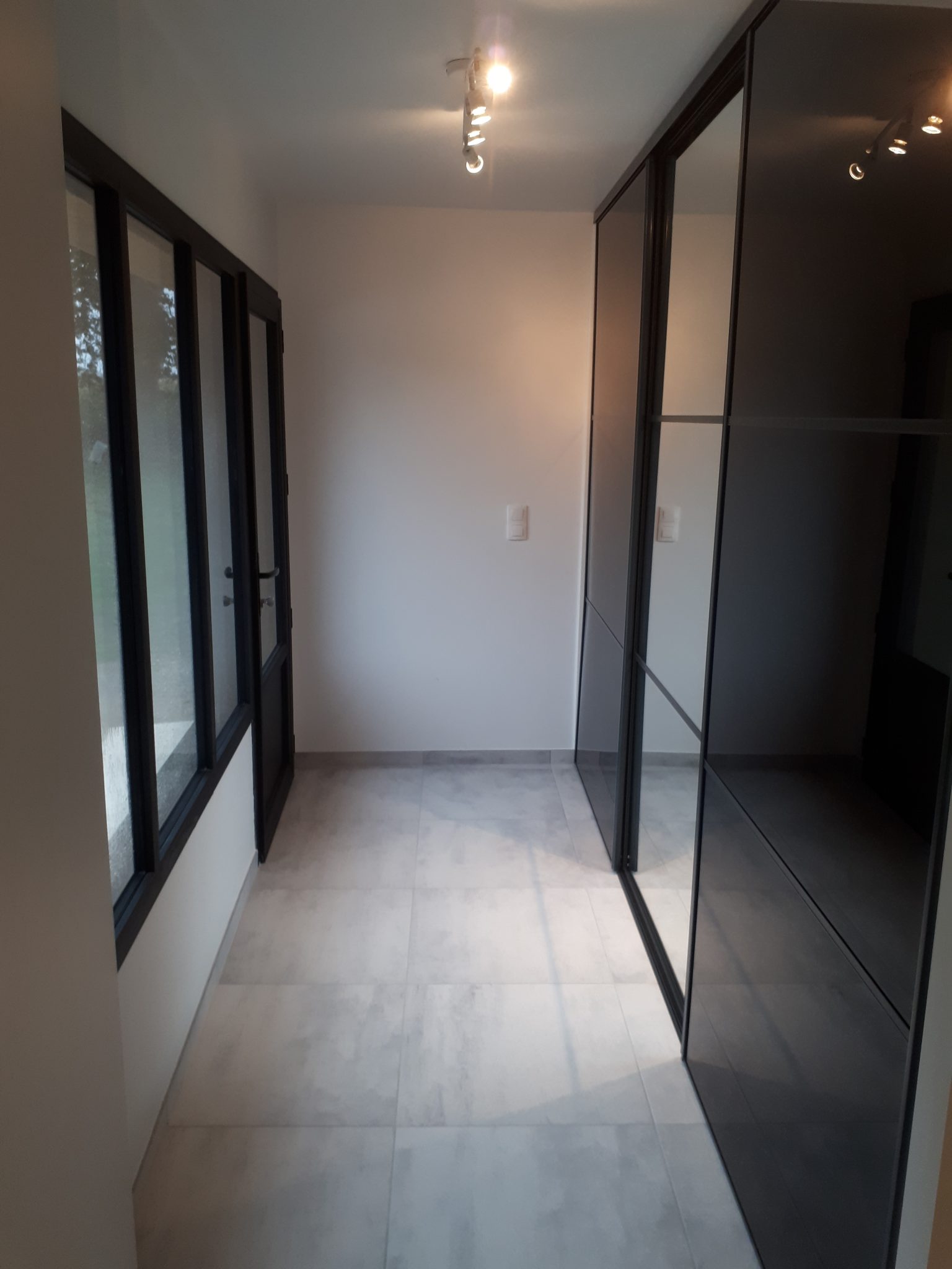 Façades placard 3 vantaux - Placards et stores | Menuiserie Olivier (22)